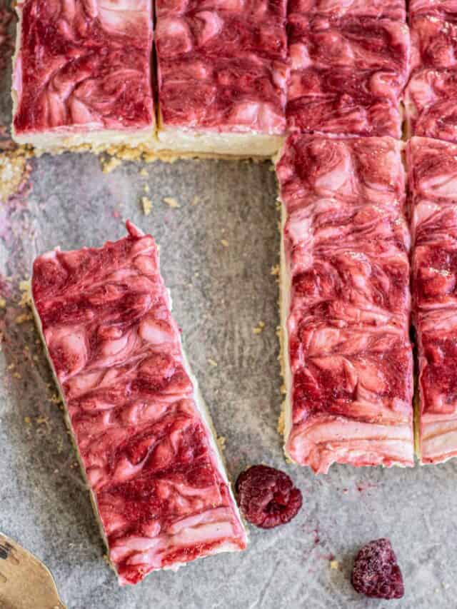 Raspberry Cheeesecake bars - Baking With Butter